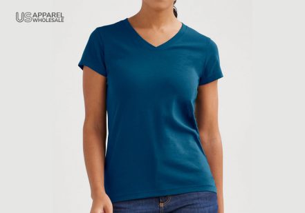 14 Different Types Of T-Shirt Necklines